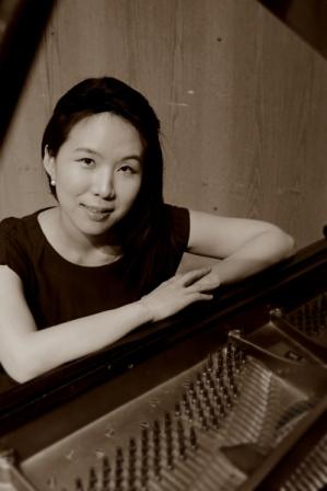 Interview with a Semifinalist: Min Jung Kim, Piano - Houston Symphony